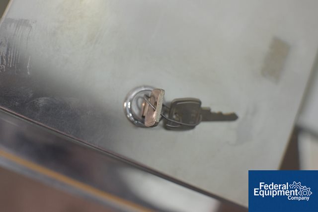 Yamato Lock Metal Detector, Model Metalchek 9 | Federal Equipment Company