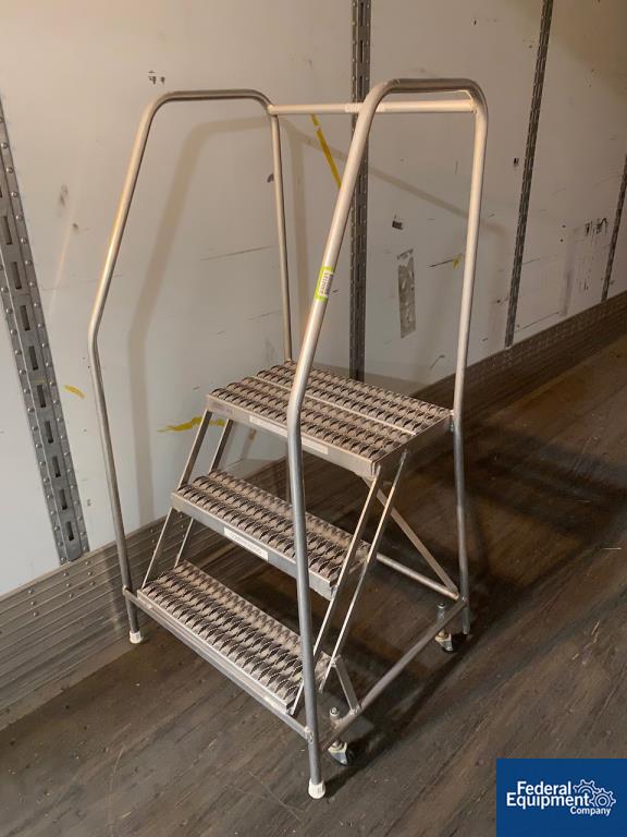Three step ladder | Federal Equipment Company