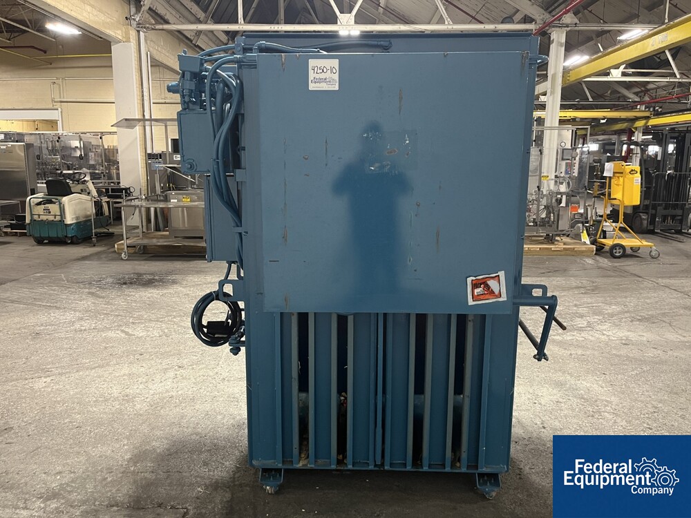 Marathon Vertical Baler, model 4224 | Federal Equipment Company