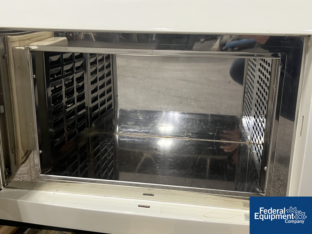 MVE Cryogenic CRF 2000 Freezer, Model KS30-SV | Federal Equipment Company