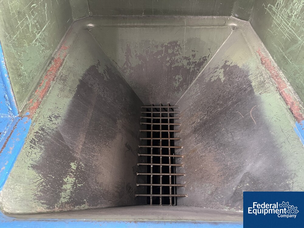 NBE Gaylord Box Dump Station | Federal Equipment Company
