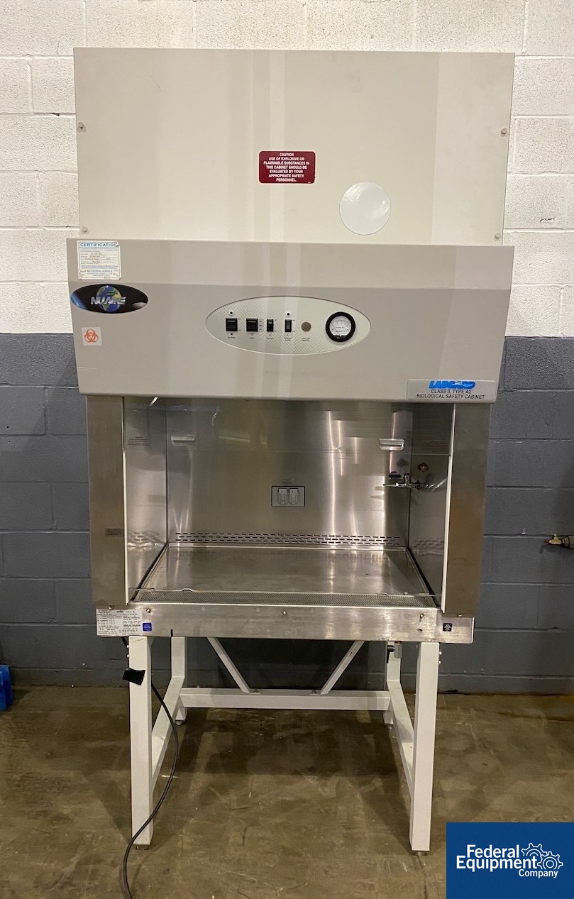 34" Nuaire Labgard Fume Hood | Federal Equipment Company