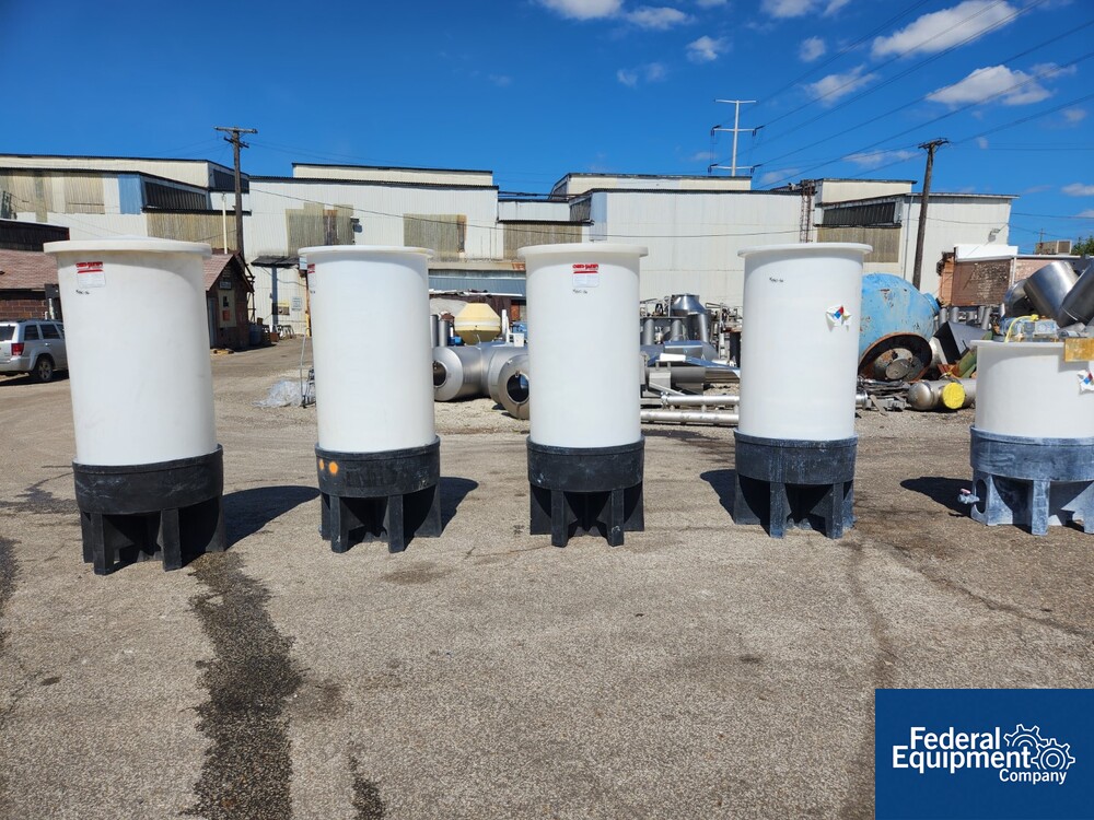 (5) Plastic Checm-Tainer Tanks | Federal Equipment Company