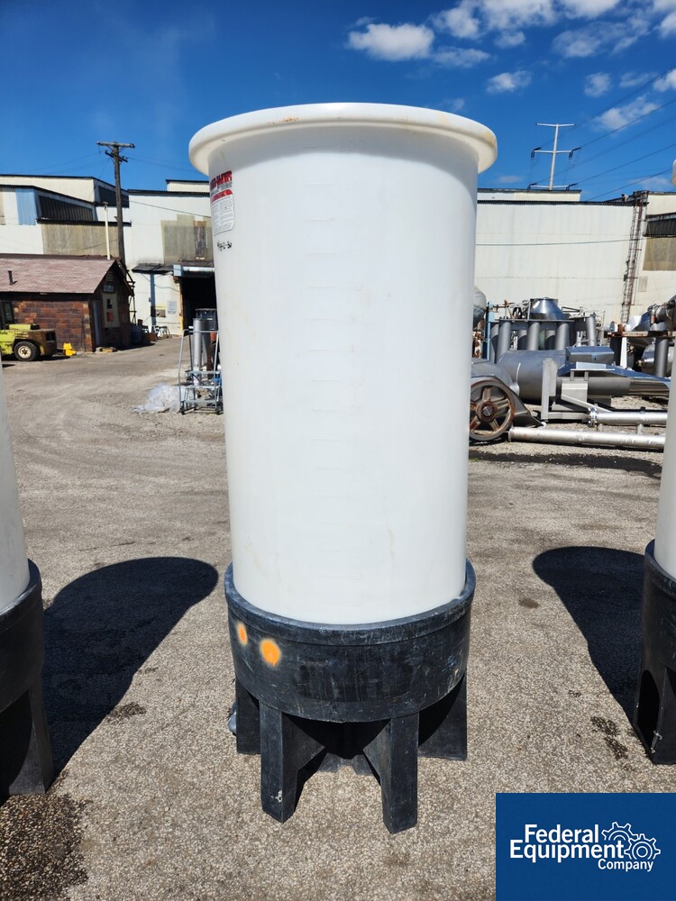 (5) Plastic Checm-Tainer Tanks | Federal Equipment Company