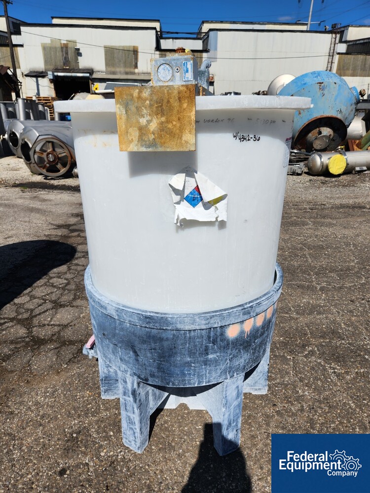 (5) Plastic Checm-Tainer Tanks | Federal Equipment Company