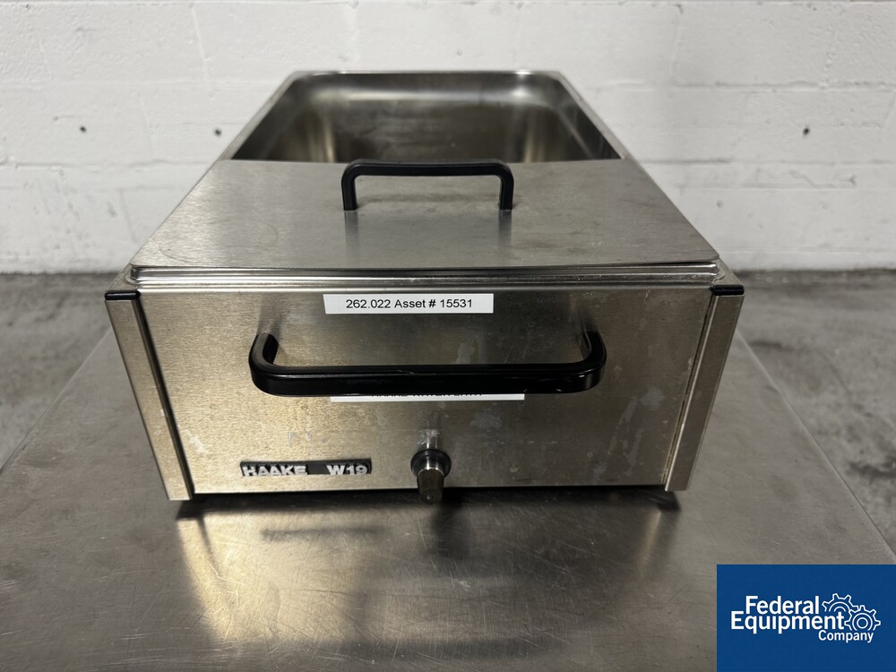 Haake Water Bath, Model W19 | Federal Equipment Company