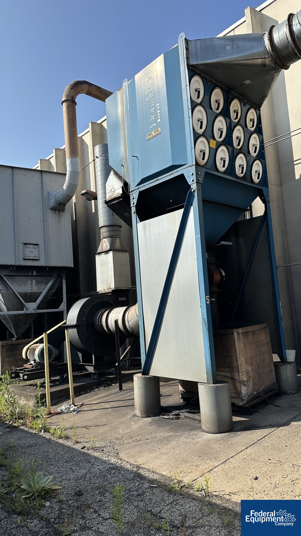4560 Sq Ft Torit Dust Collector, Model DF03-24 | Federal Equipment Company
