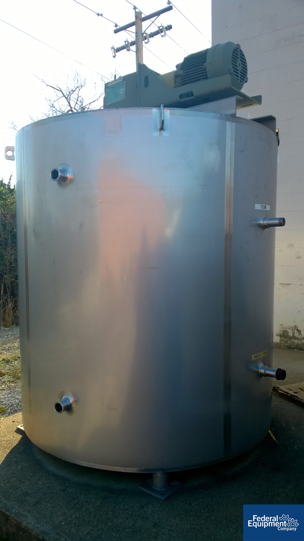 800 Gal Jacketed S/S Water Tank | Federal Equipment Company